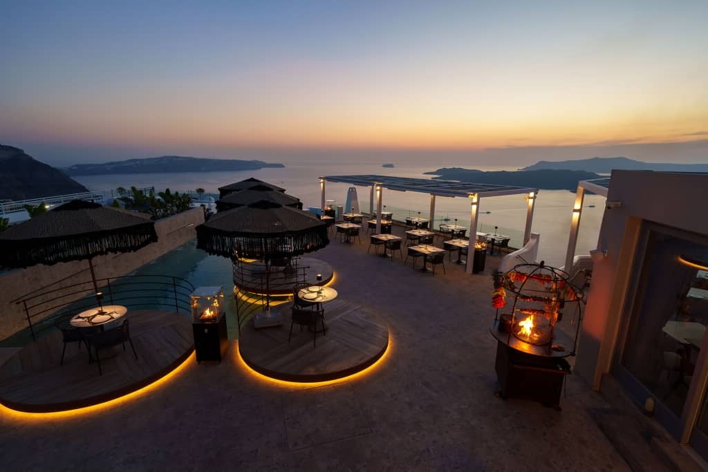 The Caldera Restaurant | Santorini Dining | Volcano View Hotel