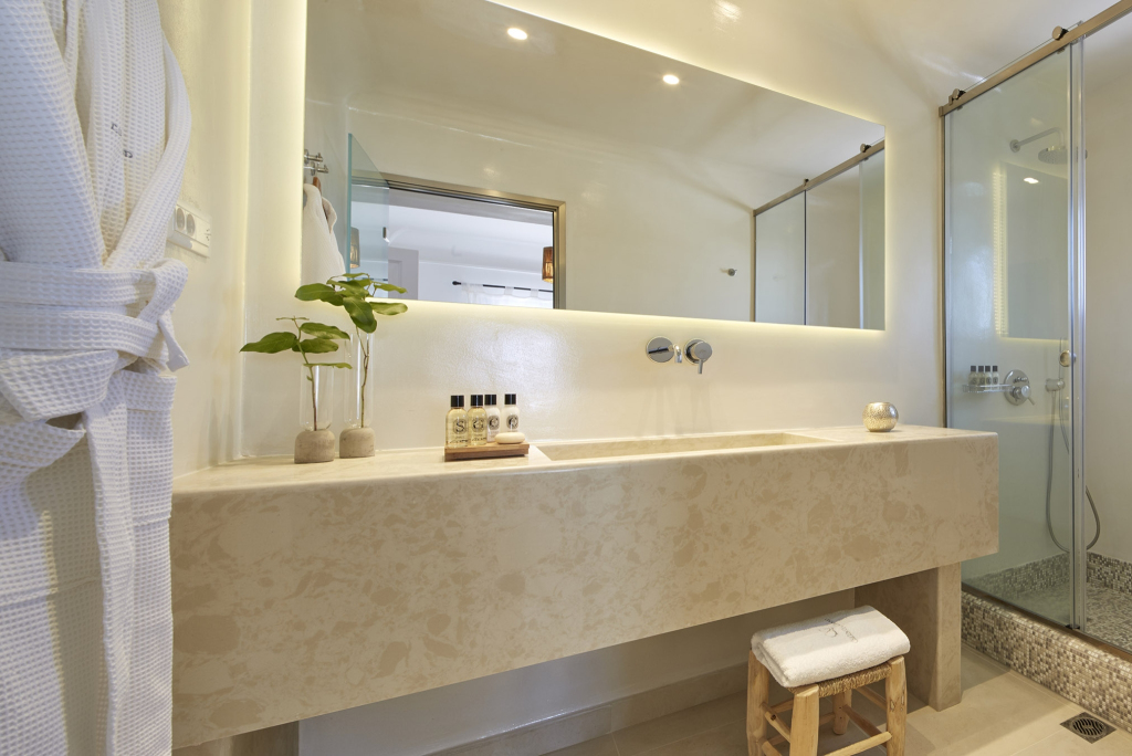 Volcano View | Sapphire Villa | Santorini Luxury Villas